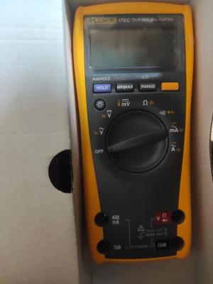China Fluke 179 True RMS Digital Multimeter with Built-In Thermometer - CAT III 1000V, CAT IV 600V Safety Rating for sale