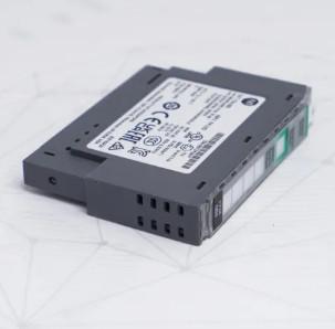 China 1734-0B8 with 8 non-isolated sourcing outputs POINT Input Output Module in stock for sale
