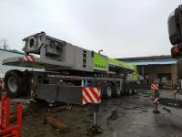 China ZOOMLION QAY180V633 All-Terrain Mobile Crane - 180 Ton Capacity with 62.5m Main Arm and Mercedes Benz Engine for sale