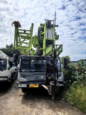 China Zoomlion 201V Heavy Duty Mobile Crane with 40m Boom Extension and 960 kNm Lifting Capacity - 30.6 Ton Industrial Crane for sale
