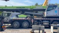 China Zoomlion ZTC500H Truck Mounted Crane 247kW Engine 50000kg Lifting Capacity for Heavy Construction for sale