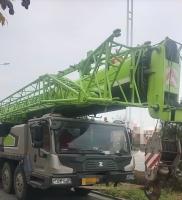 China 2019 Zoomlion Used Crane ZTC550H5 Main Boom 45.5m Jib 16m Counterweight 11.5 Tons Running Time 4740h Mileage 32369km Excellent Working Condition for sale