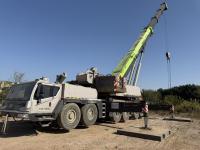 China 4 Support Mats ZOOMLION Truck Crane Featuring Max Lifting Height 65.6 Meters Perfect for Industrial Lifting Applications for sale