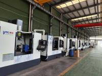 China 5 Axis Precise VMC850 Vertical CNC Machining Center 8000rpm Spindle 16/24 Tool Changer for sale