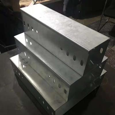 China OEM Perforated Metal Cable Tray - Carbon Steel/Stainless Steel/Aluminum Alloy with 250kg Load Capacity and 1.5-2.5mm Thickness for sale