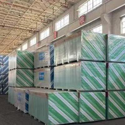 China 12mm Plaster Board Dry Wall Gypsum Panel with 700N Strength for Ceiling and Construction Applications for sale