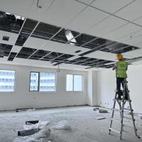 China Mineral Fiber Ceiling Board 600x600mm 600x1200mm with 196N Flexural Strength and 280-350 kg/m³ Density for sale