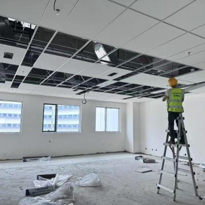 China Mineral Fiber Ceiling Board 600x600mm 600x1200mm with 196N Flexural Strength and 280-350 kg/m³ Density for sale