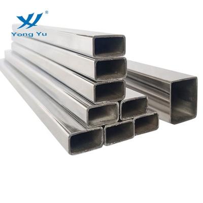 China 304 Stainless Steel Seamless Pipe Mirror Polished Sleek Finish for sale