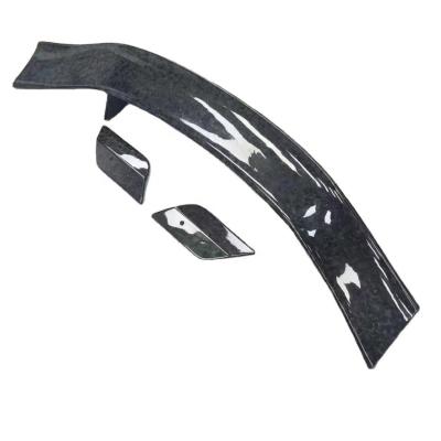 China Bright Black Aston Martin Body Kit DBX MSY Style Carbon Fiber Spoiler Wing for sale
