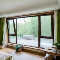 China Modern Design Hand Crank Aluminum Casement Window With R-Type Anti-Collision Corner for sale