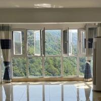 China New Technology Seamless Welded Thermal Break Aluminum Casement Window with Laminated Glass for sale