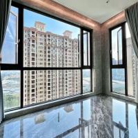 China Robust Aluminum Casement Window with Reinforced Frame and Stainless Steel Hinges for Secure Homes for sale