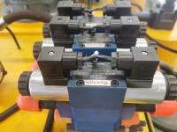 China Four Column 800 Ton Composite Hydraulic Press Three Beam For Meter Box for sale