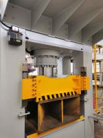 China 200T Frame Gib Guided Servo Hydraulic Press 2000KN Forming MEILI for sale