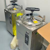 China Small Vertical Retort Machine / Autoclave Industrial / Bottls Sterilization for sale
