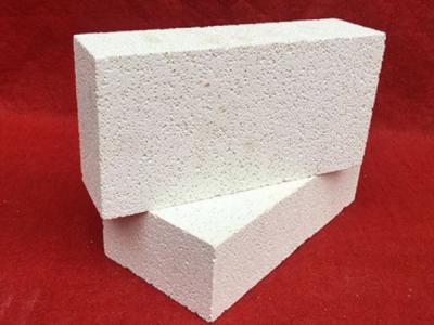 China 1540°C Refractories In Steel Making Stable Volume Mullite Insulation Brick for sale
