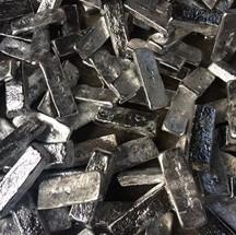 China Silver Gray Clavate Alloy Material  AlZr60 Aluminum Zirconium Alloy Zr55-65% for sale