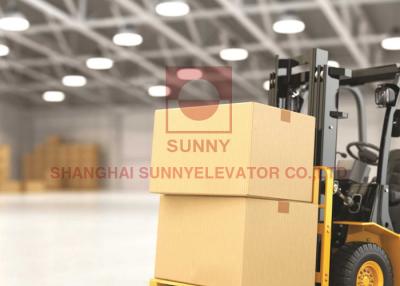 China 1000kg 0.5m/S Freight Elevator With Big Cabin Telescopic Door Opening for sale