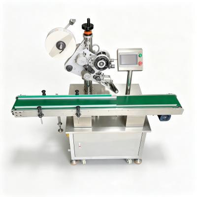 China Dual Mode Automatic Labeling Machine Horizontal Round Bottle Labeling Machine PLC Control for sale