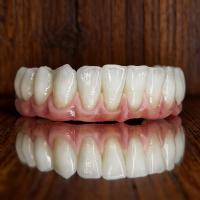 China Natural Finish Dental Ceramic Glaze Without Phosphor Compatible With Various Dental Ceramics Ensuring Long Lasting Shine for sale