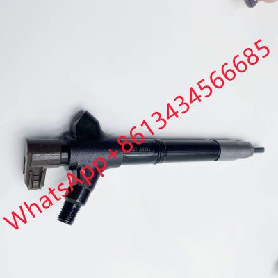 China New high quality auto engine common rail fuel injector nozzle 295900-0050 23670-26060 for sale