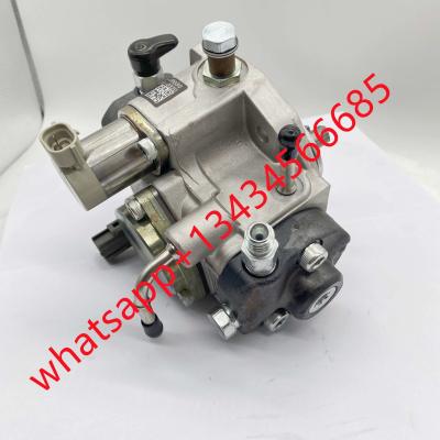 China Auto Parts diesel fuel injection pump 294000-0320 Diesel Fuel Pump 22100-0R030 for Toyota High pressure fuel pump for sale