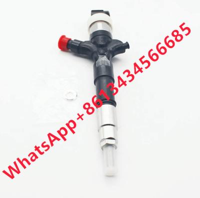 China Common Rail Diesel Injector Nozzle 23670-30050 2kd For Toyota Hilux 095000-5881 for sale