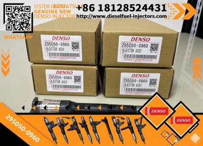 China New DEN-SO Common Rail Fuel Injectors valves Assembly 295050-0960 12640381 for Chevrolet Colorado Holden 2.8L Auto Engine Parts for sale