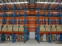 China 2024 Custom Heavy Duty Shelving 300 Kg Layer Garage Black 4 Tier Warehouse Storage Metal Stacking Shelf Rack for sale