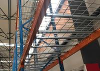 China Customized Large Size Galvanized Steel Metal Customized Big Step Beam Wire Mesh Deck Heavy Duty Support for sale