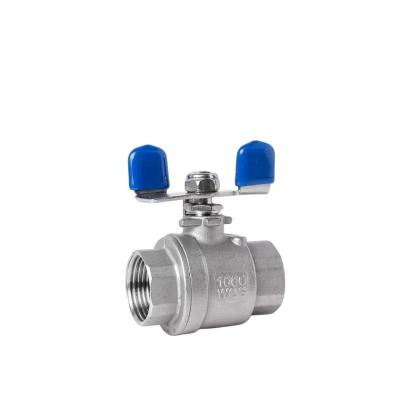China Nominal Pressure 1000 Wog 2PC Ball Valve with Female Thread and Butterfly Handle for sale