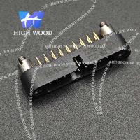 China CMM 220 2mm Pitch Connector HW-221Y18F22 Male Straight on PCB for Aerospace Avionics for sale