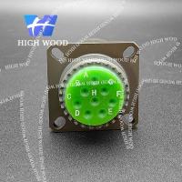 China MIL-DTL-38999 Series III D38999/20WE8PN Square Flange Receptacle Connector 5A-40A for sale