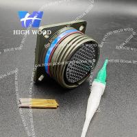 China MIL-DTL-38999 Series III D38999/20WH35SB Square Flange Receptacle 35 Contacts for sale