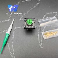 China MIL-DTL-38999 Series III Connector D38999/20WC35PN with 5000MΩ Insulation Resistance and 500V DC Rating for sale