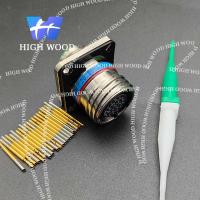 China MIL-DTL-38999 Series III D38999/20FC35SN Square Flange Receptacle 35-Pin Connector for sale