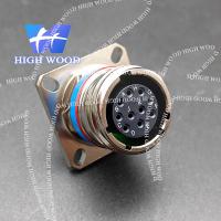 China MIL-DTL-38999 Series III D38999/20FC98SN Square Flange Receptacle Connector 98 Contacts for sale