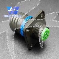 China MIL-DTL-38999 Series III D38999/20WB98SN Square Flange Receptacle Connector 98 Contacts for sale