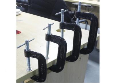 China Black Oxide 8000kg Cast Iron Adjustable Latch Clamp for sale