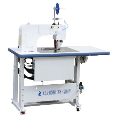 China Industrial Steam Free Iron Machine Feeding Releasing Synchronous For Interlining Fusing for sale
