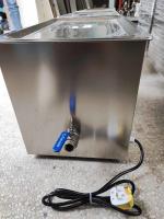 China Table Top Ultrasonic Cleaning Machine 4-30L Capacity with LCD Display and 40kHz Frequency for Medical Instruments for sale