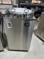 China Medical Use 50L Vertical Pressure Autoclave Sterilizer 138°C 0.25Mpa for sale