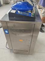 China 50L Vertical Autoclave Sterilizer 134°C Automatic Control with Drying Function Pulsating Vacuum for sale