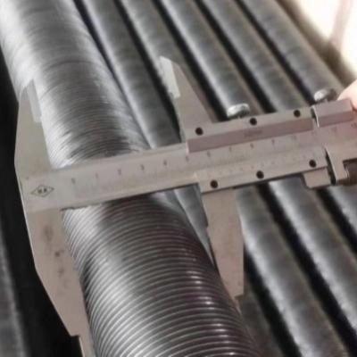 China Embedded Knurled Fin Tube - L/LL/KL Types with 260°C Working Temperature for Industrial Heat Exchangers for sale