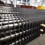 China DELLOK HH Fin Bends DIN 17175 304 Stainless Steel Square Tube - 73mm OD, 18m Length for Heat Exchangers for sale