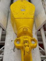 China Traveling Hook with 675 kN Maximum Load Capacity for 22 mm Wireline and 3 Sheaves - API 8C Compliant for sale
