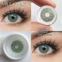 China Yearly Colored Contact Lenses with 40% Water Content, 14.2mm Diameter, and Realistic Emerald Pattern for Natural Green Eyes for sale