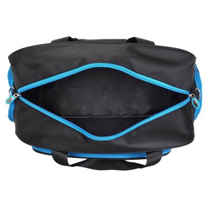 China Large Black Waterproof Polyester Travel Bags For Men With Logo Zipper for sale