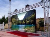 China SMD 2121 LED Stage Curtain Screen P4.81 LED Display Cabinet 500*1000mm for sale